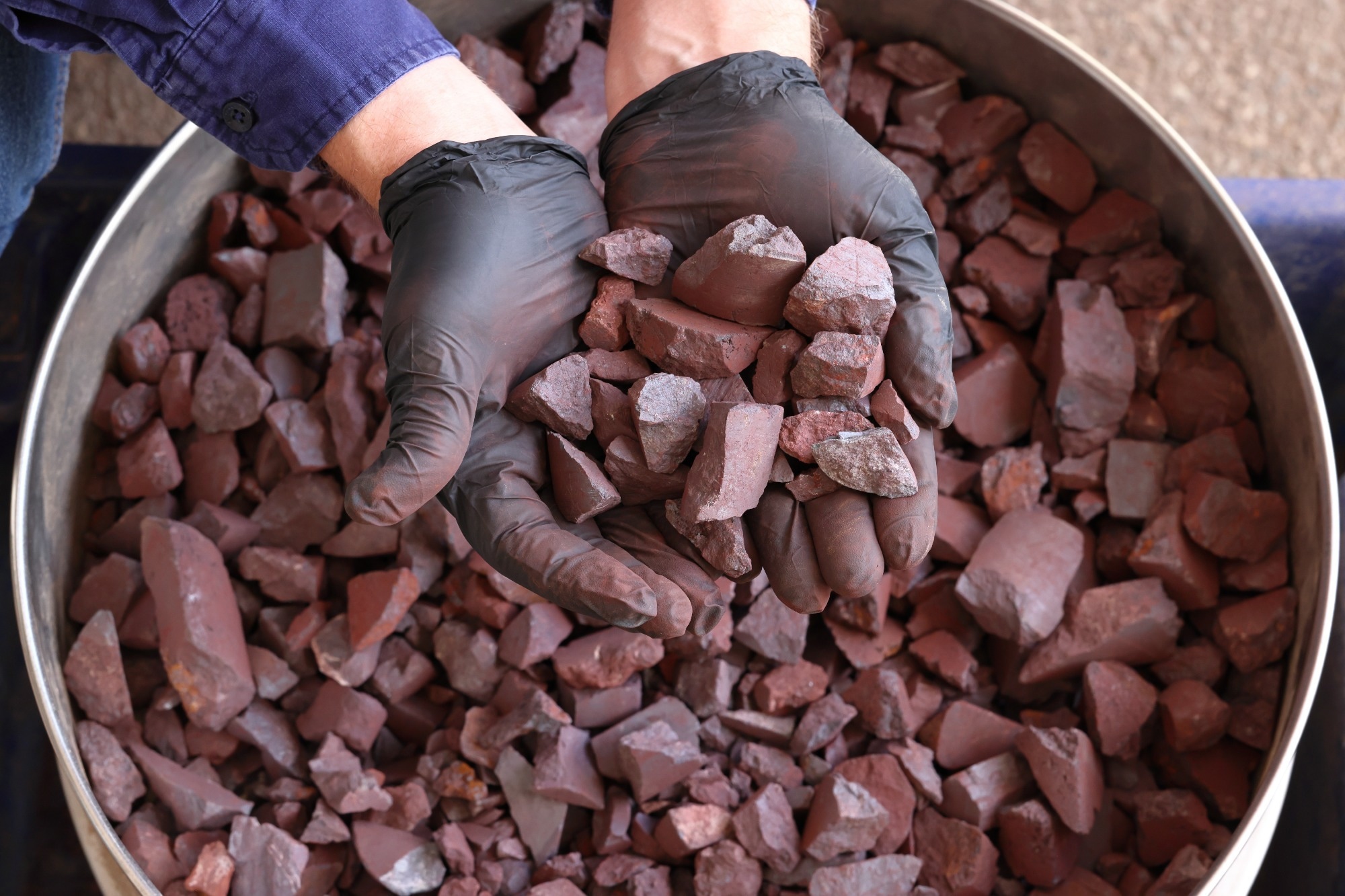 2025 Iron Ore Market: Oversupply and Strategic Changes Ahead